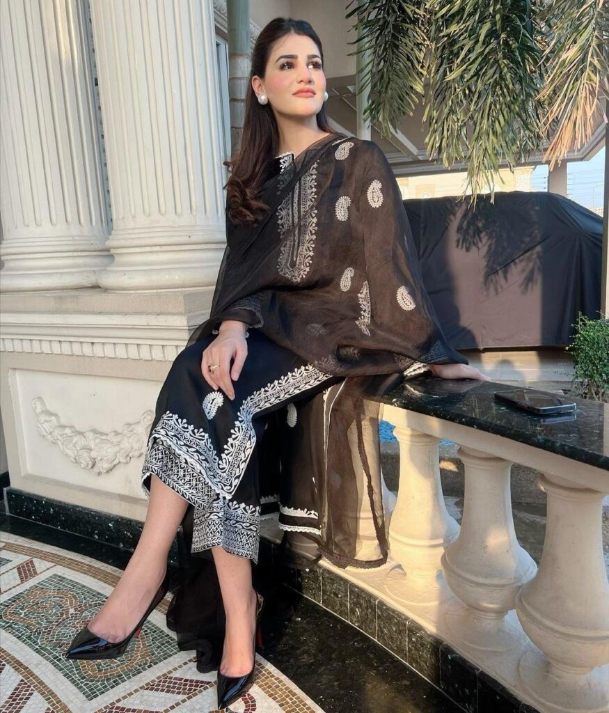 Hand Embroidery Suit Design | Black Suit Online - Fashion Doctorz