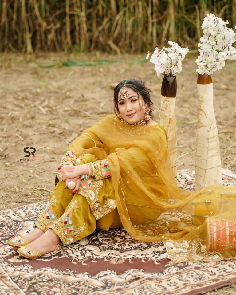 Punjabi Salwaar Kameez Suit | Yellow Online - Fashion Doctorz